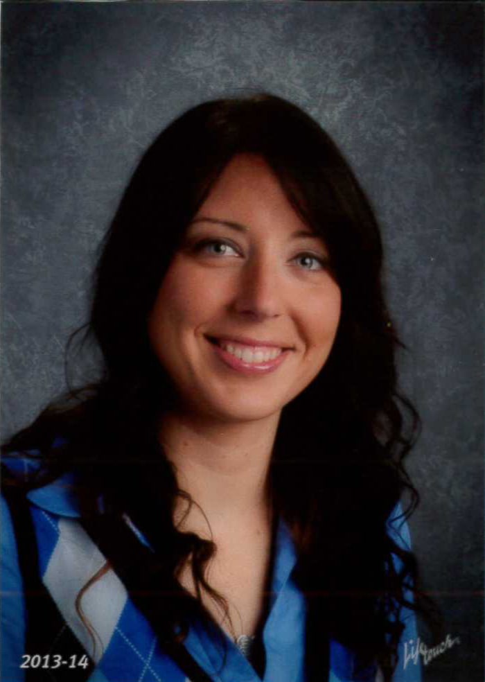 Math Instructor Receives the “Golden Apple Award” - NEIT