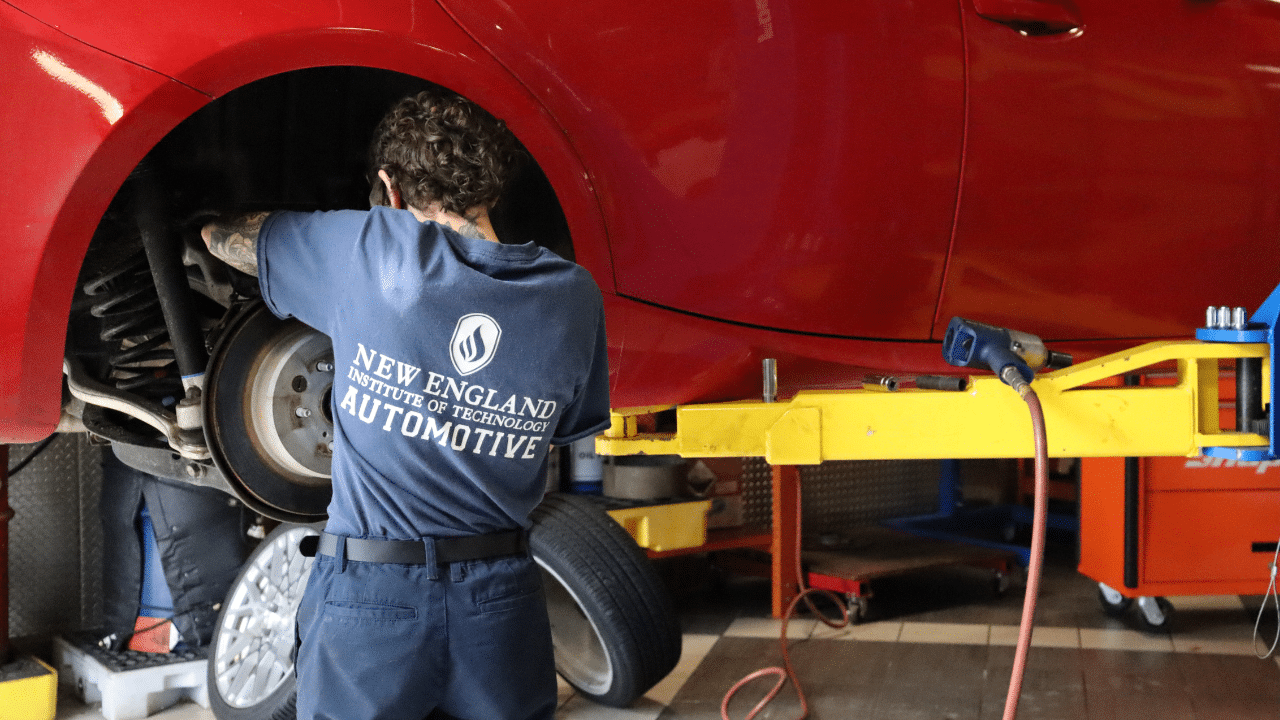 Visit to Hobart Institute of Welding Technology Paves the Way for Academic Collaboration - NEIT